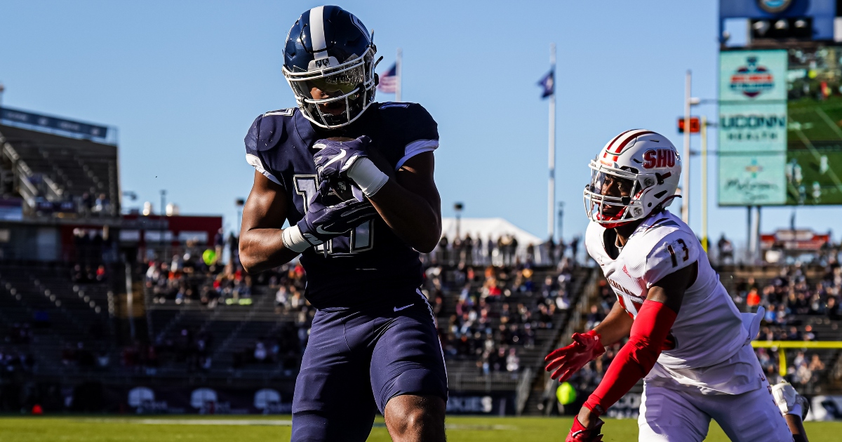 UConn tight end Justin Joly cancels Tennessee official visit