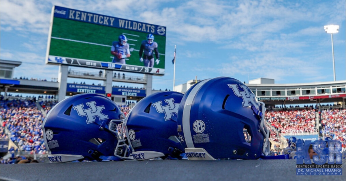 2026 EDGE Titan Davis Talks Kentucky Offer: 'They're All Welcoming'