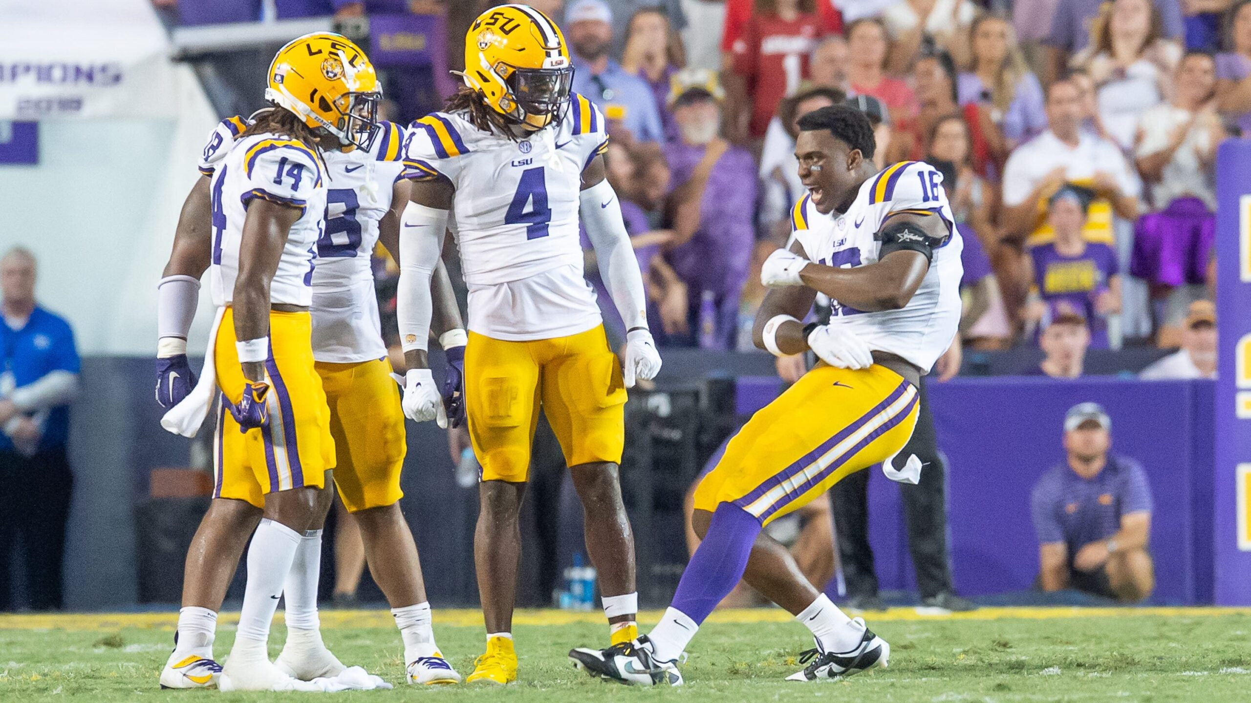 Da'Shawn Womack, LSU EDGE, plans to enter transfer portal