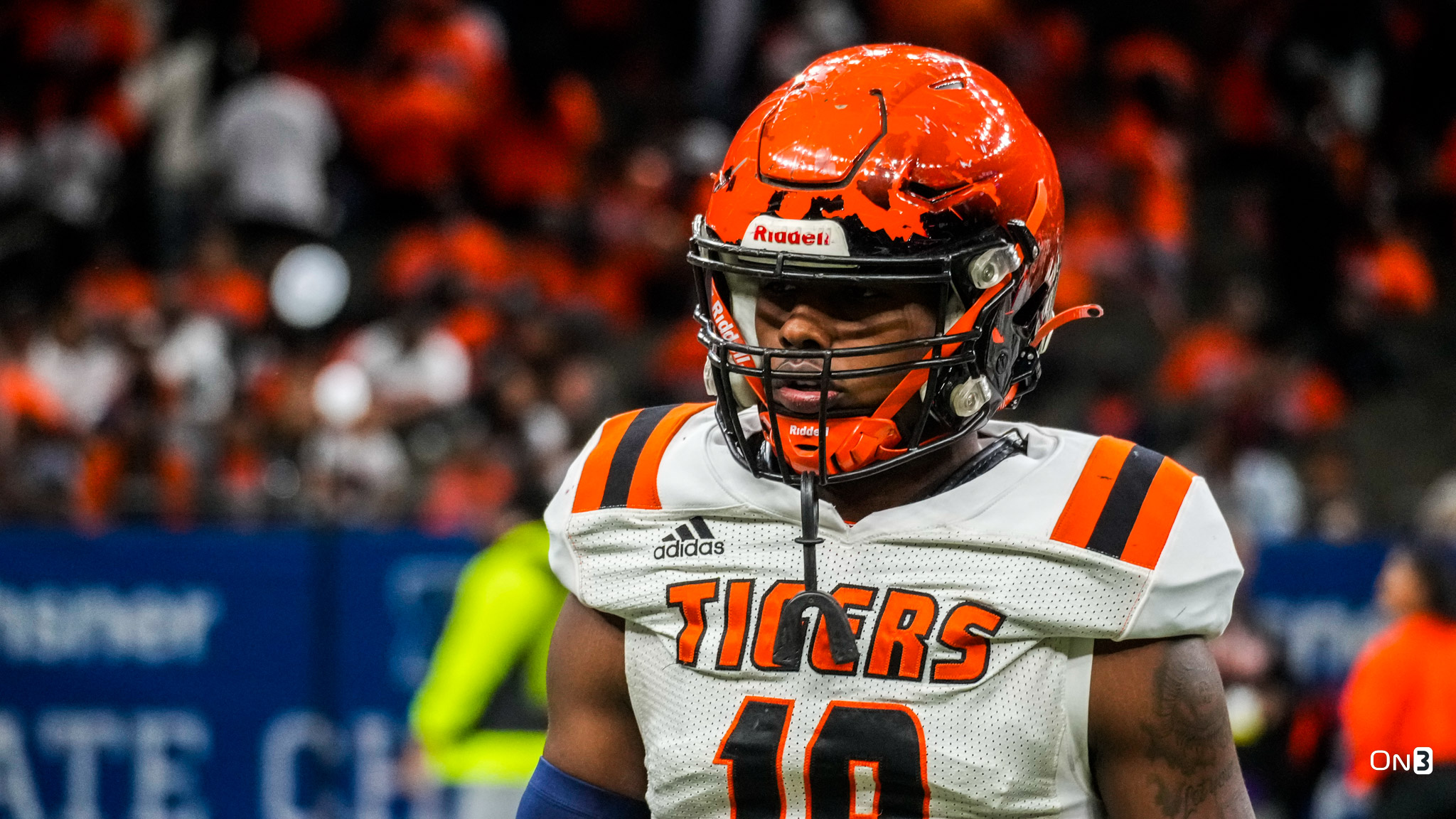 Two teams are out in front early for 2025 On300 LB Corey Amos - On3