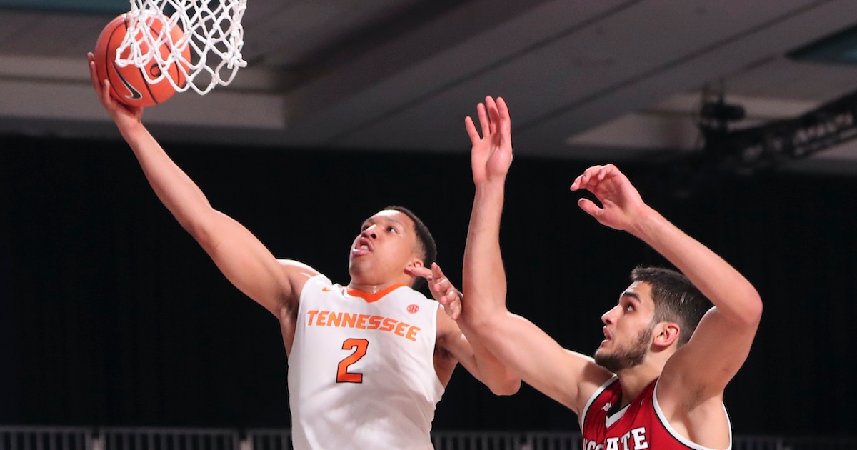 NC State vs. Tennessee odds: Win probability, final score prediction for Wolfpack, Volunteers - On3