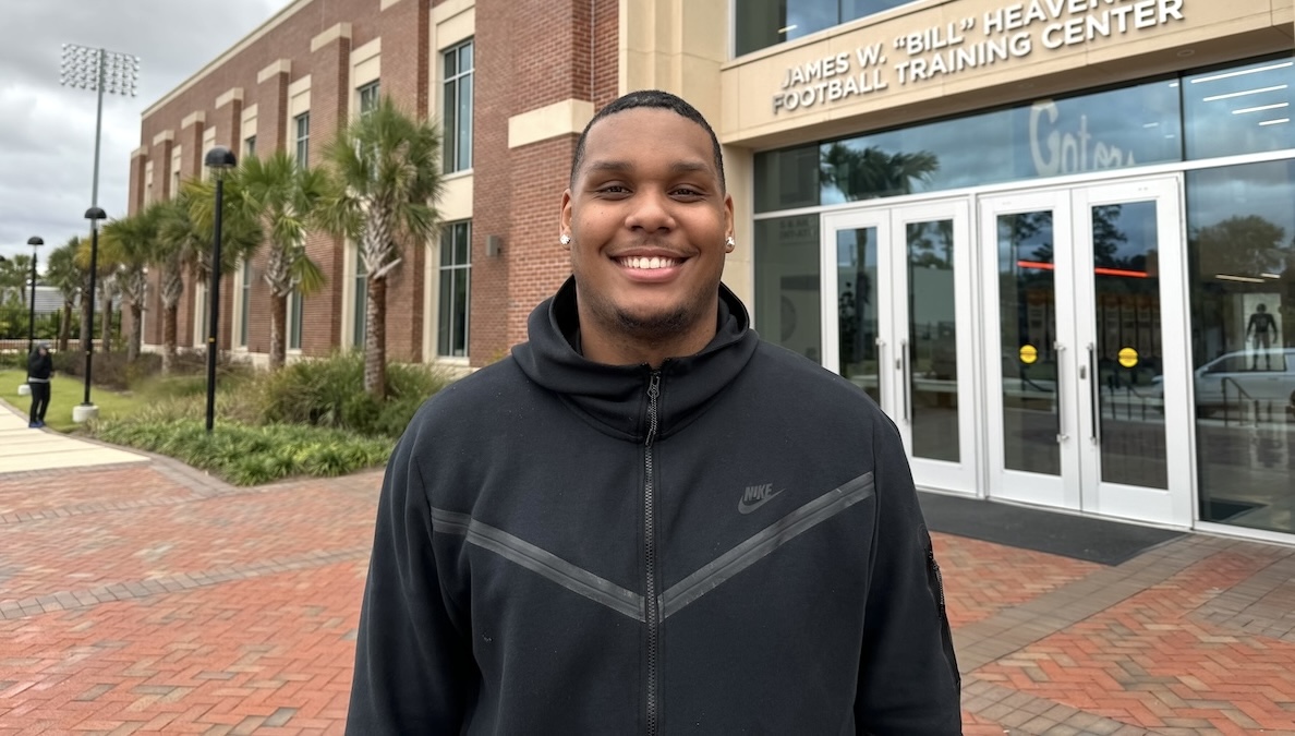 Transfer OT Brandon Crenshaw-Dickson signs with Florida Gators