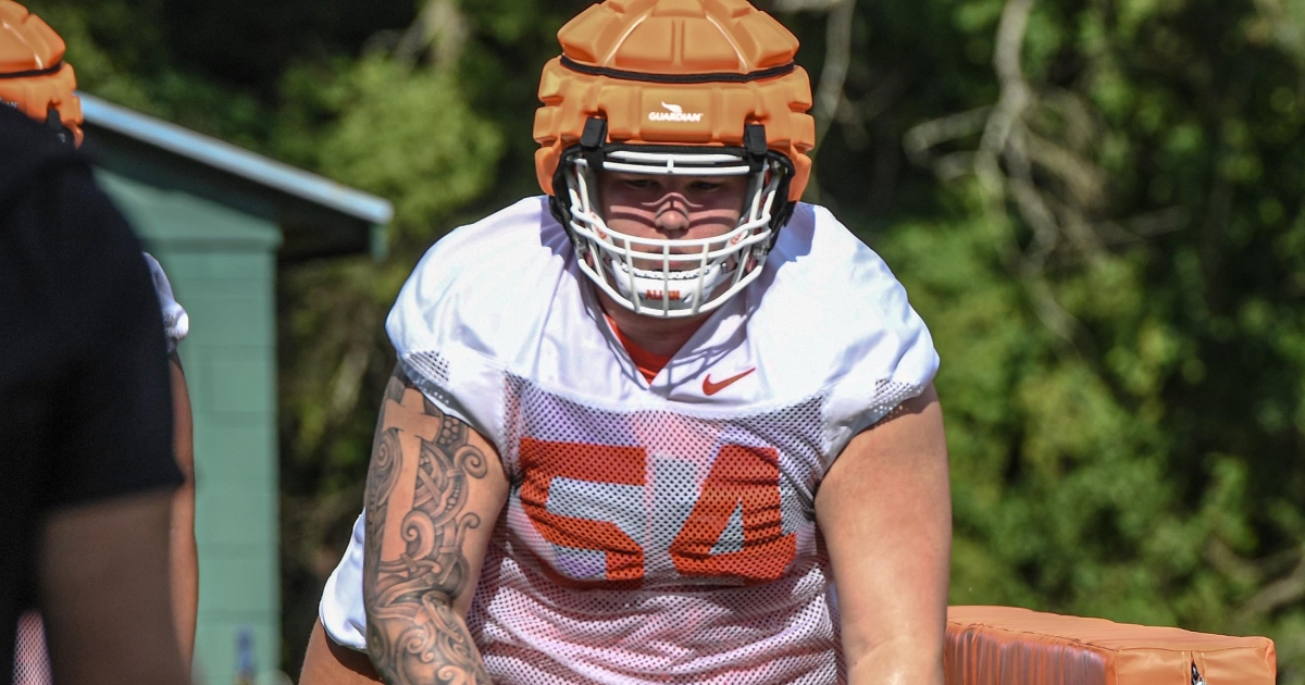 Dabo Swinney updates the status of ailing freshman OL Ian Reed - On3