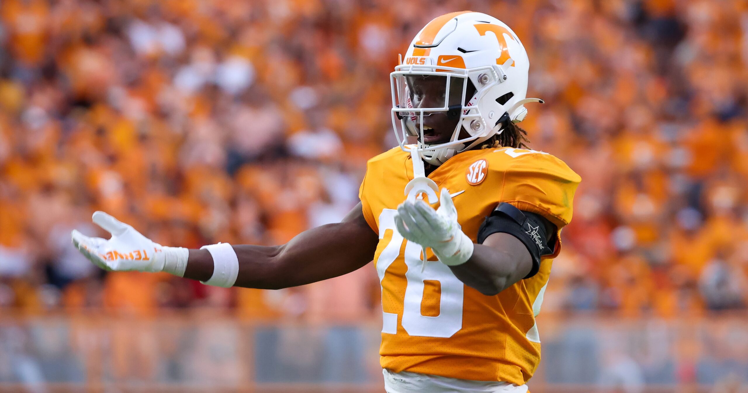 Former Tennessee DB De'Shawn Rucker commits to South Florida