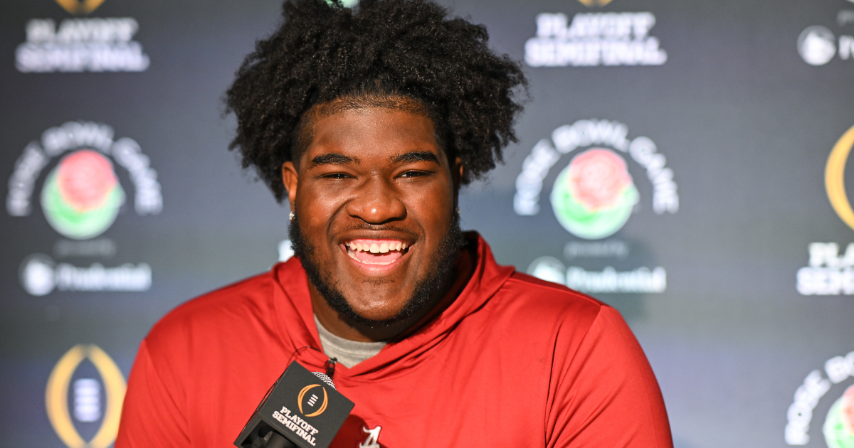 Tyler Booker explains why he walks back to Alabama facility after games ...