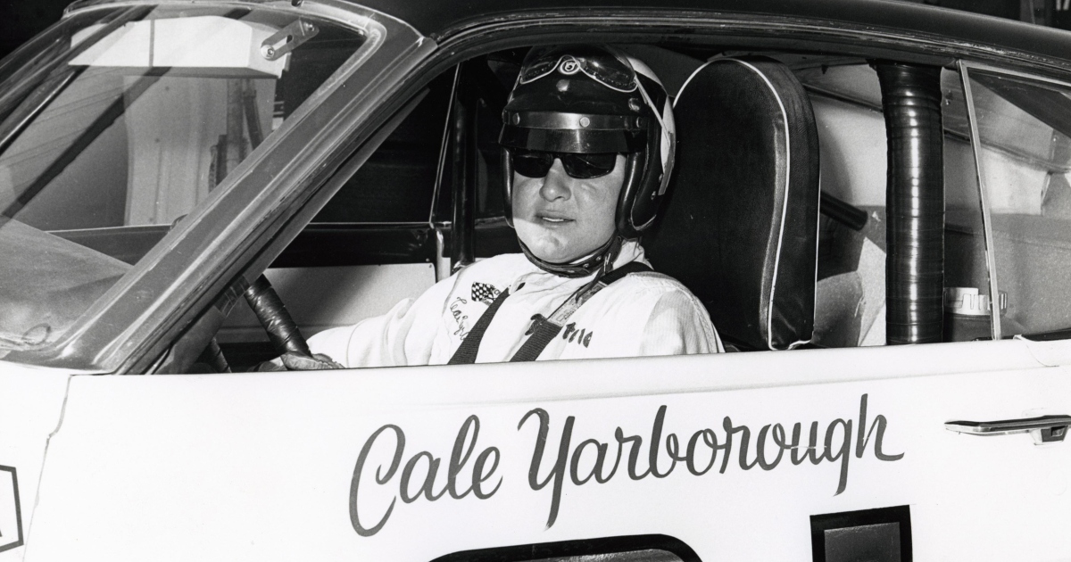 NASCAR exec Jim France, Jimmie Johnson, Brad Keselowski mourn passing of Cale Yarborough