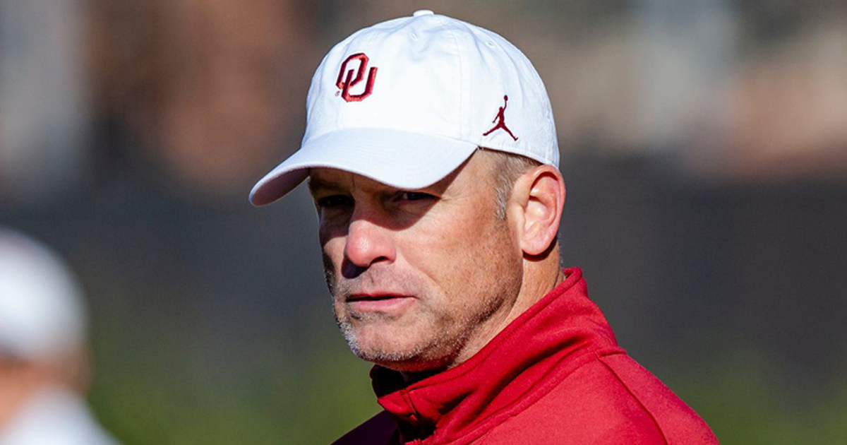 Kansas State promotes Conor Riley to offensive coordinator, hires ...