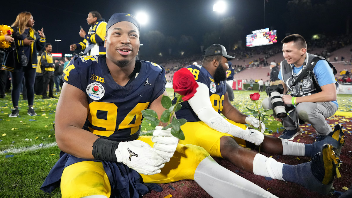 Kris Jenkins Jr. shares emotional moment with his mother after Rose ...