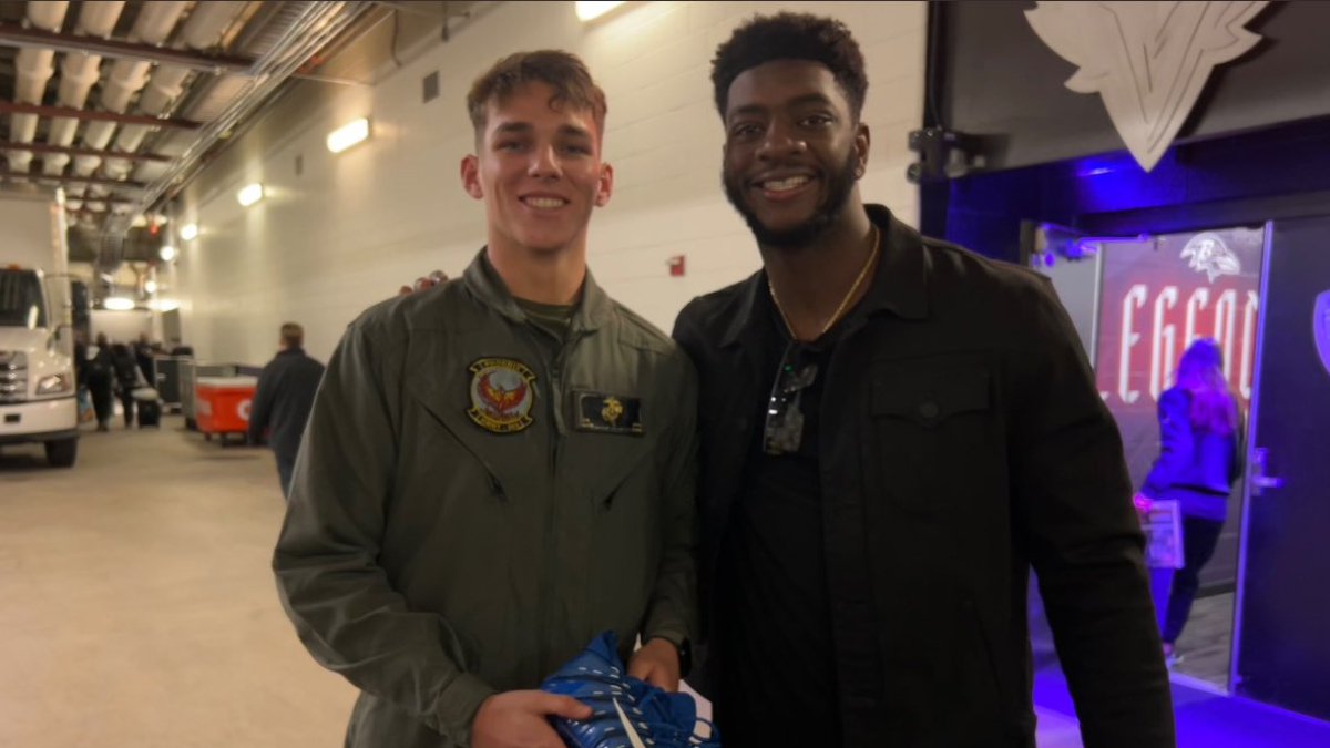 Jeremiah Moon reunites with Florida Gators fan turned Marine