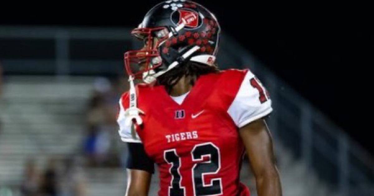 Michigan State offers 2025 Florida WR Jayvyn Fraziars