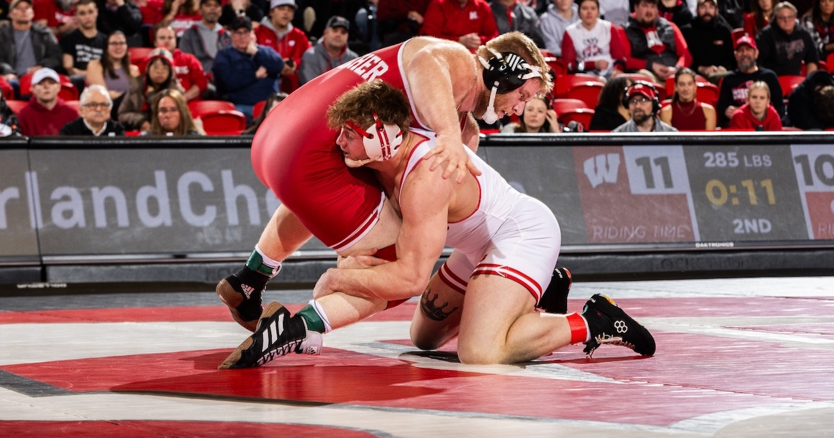 No. 6 Nebraska wrestling uses early run to dominate dual vs. No. 21 ...