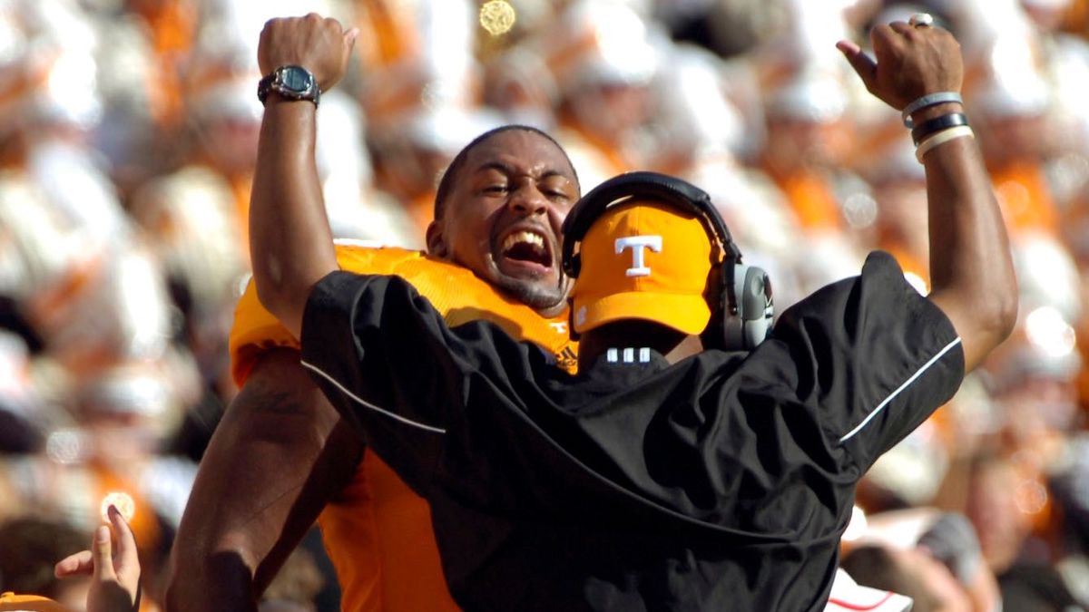Ramon Foster opens up on pressure of being a star at Tennessee