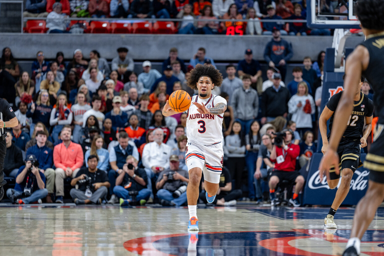 Scenes from the Tigers' dominating win over the Commodores