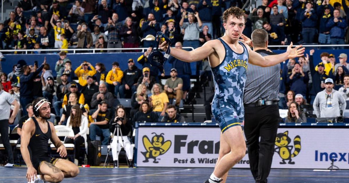 Sergio Lemley's upset sparks No. 12 Michigan wrestling win over No. 2 ...