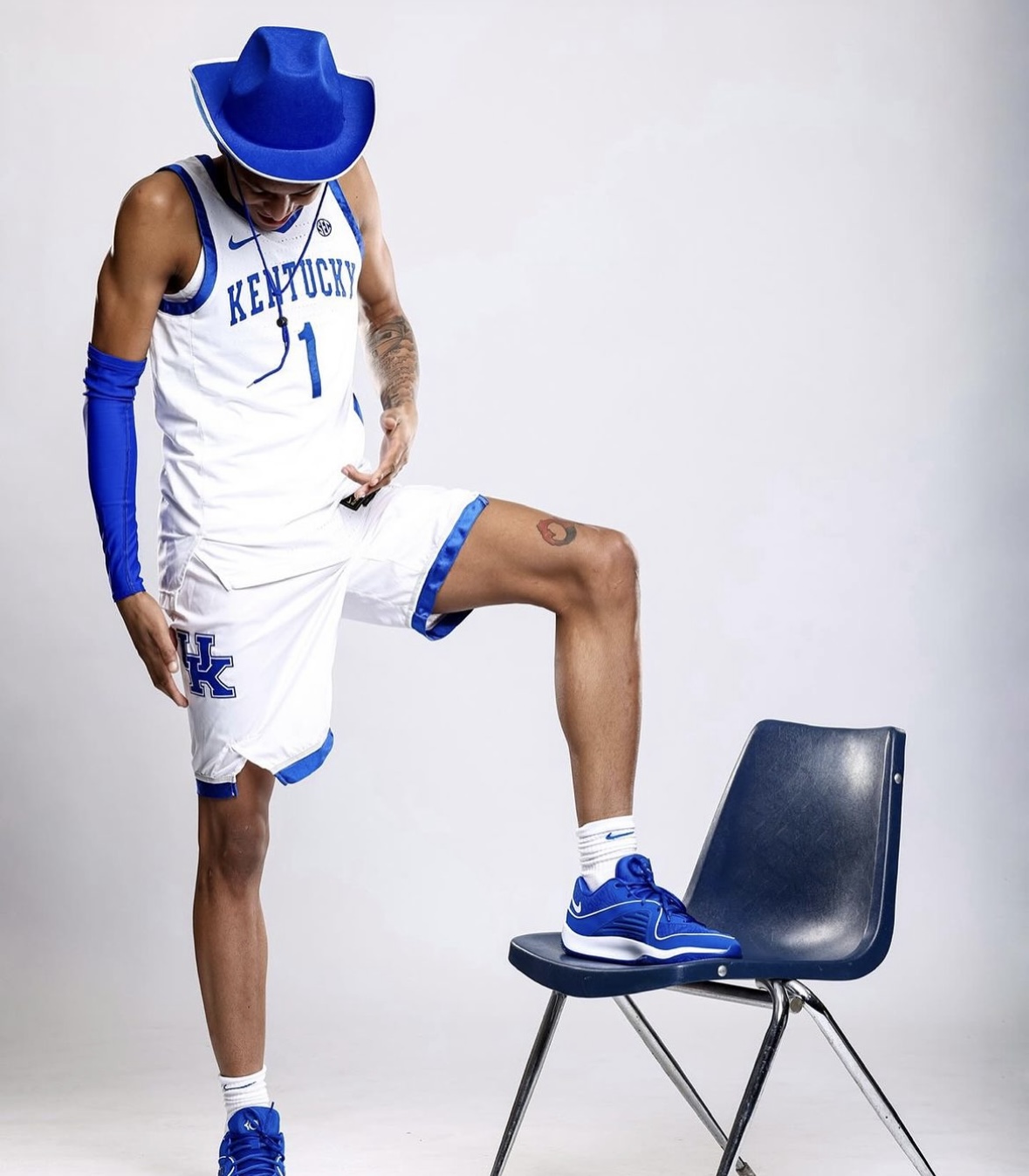Who chose the props for Meleek Thomas' Kentucky photoshoot?