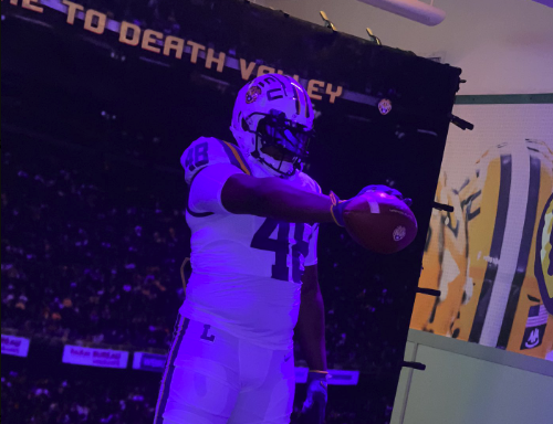 Louisiana DT meets with LSU DL coach Bo Davis - On3