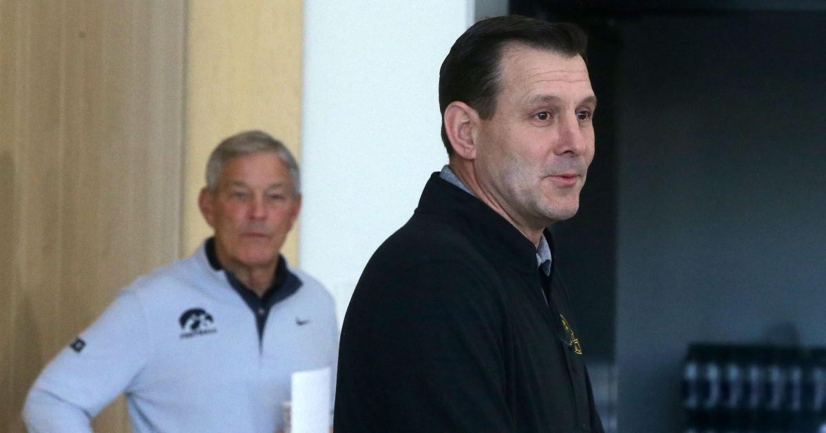 Tim Lester on Iowa offense: 'We're going to be aggressive in everything ...