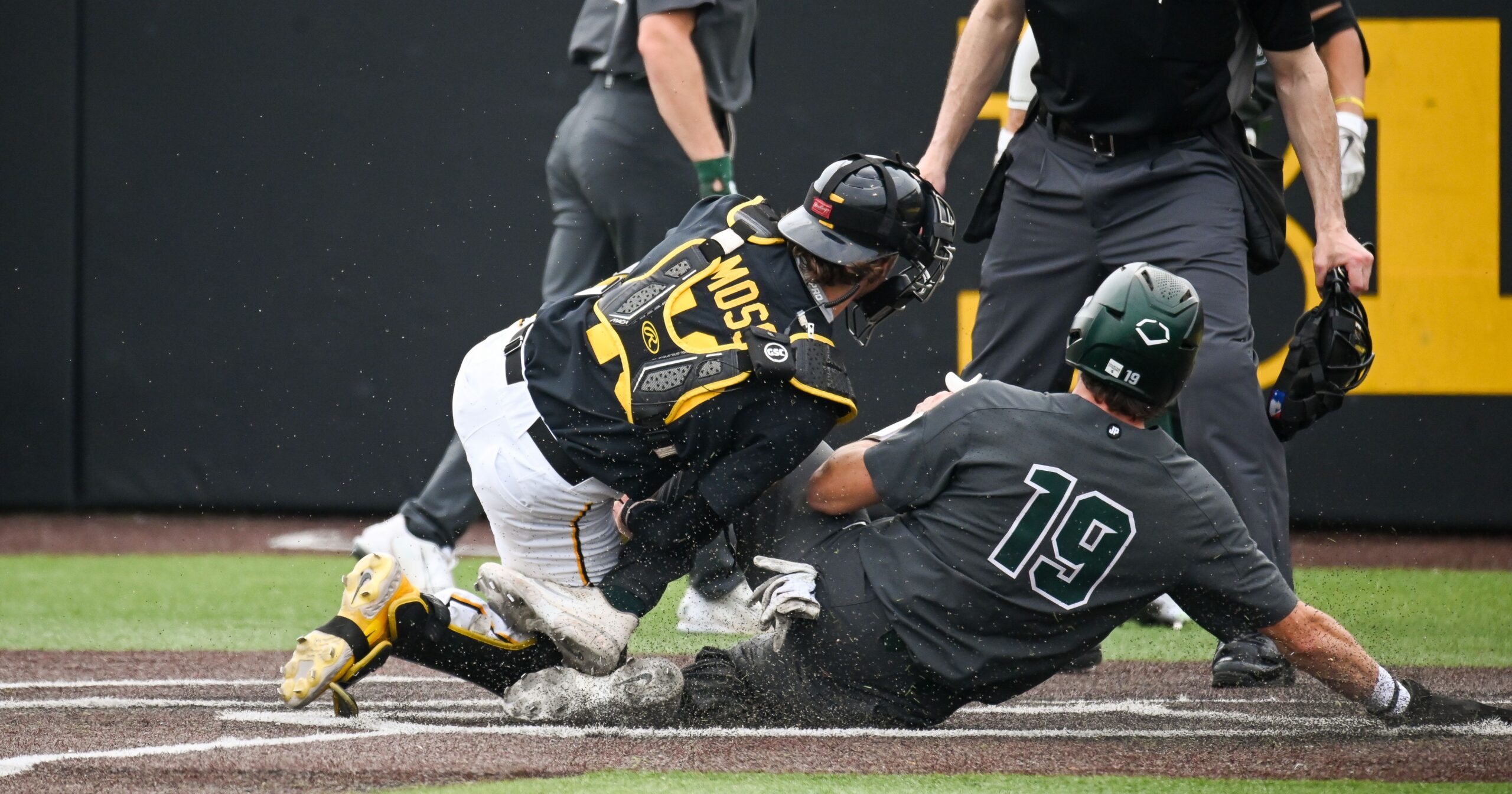 Cade Moss to miss "first few weeks" with a broken hamate bone