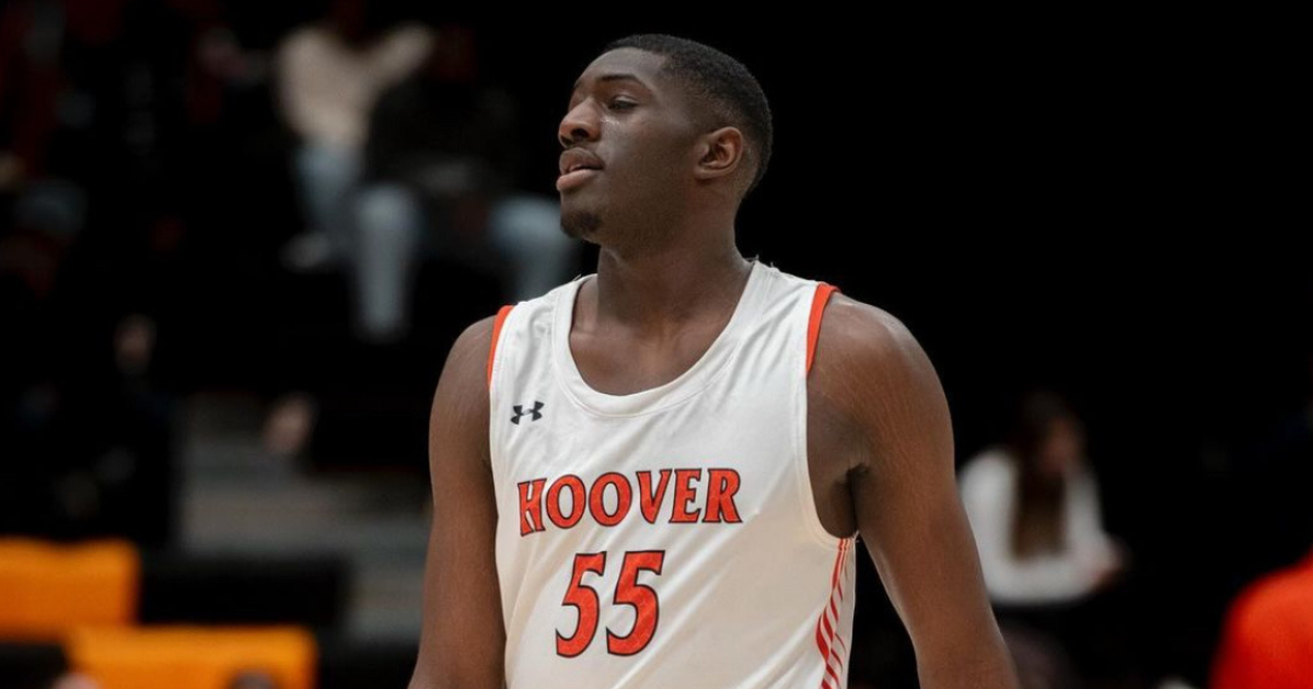 Top-150 center Dewayne Brown sets official visit to Tennessee - On3
