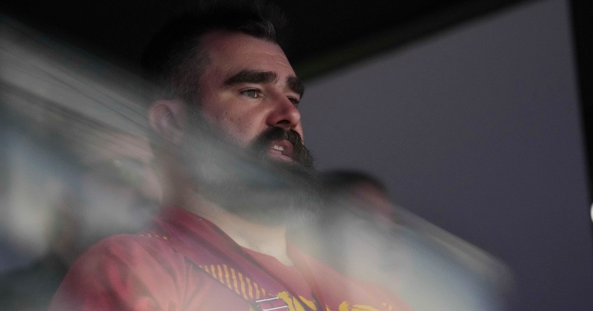 Jason Kelce wears wrestling mask to Chiefs’ Super Bowl LVIII afterparty