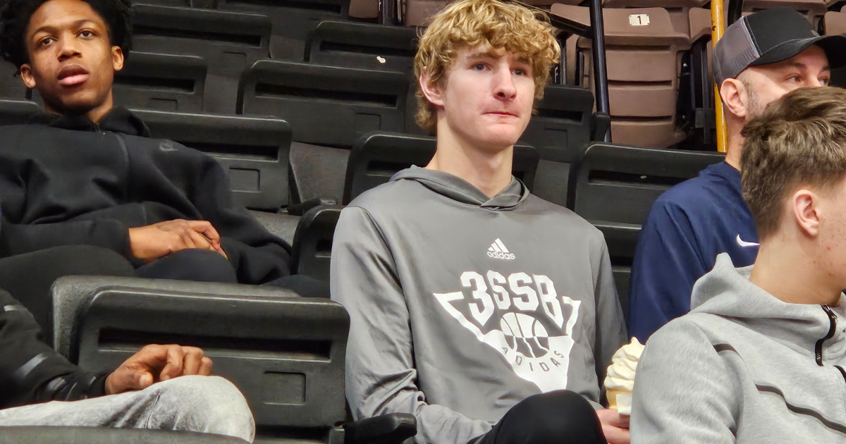 2025 forward talks Iowa visit