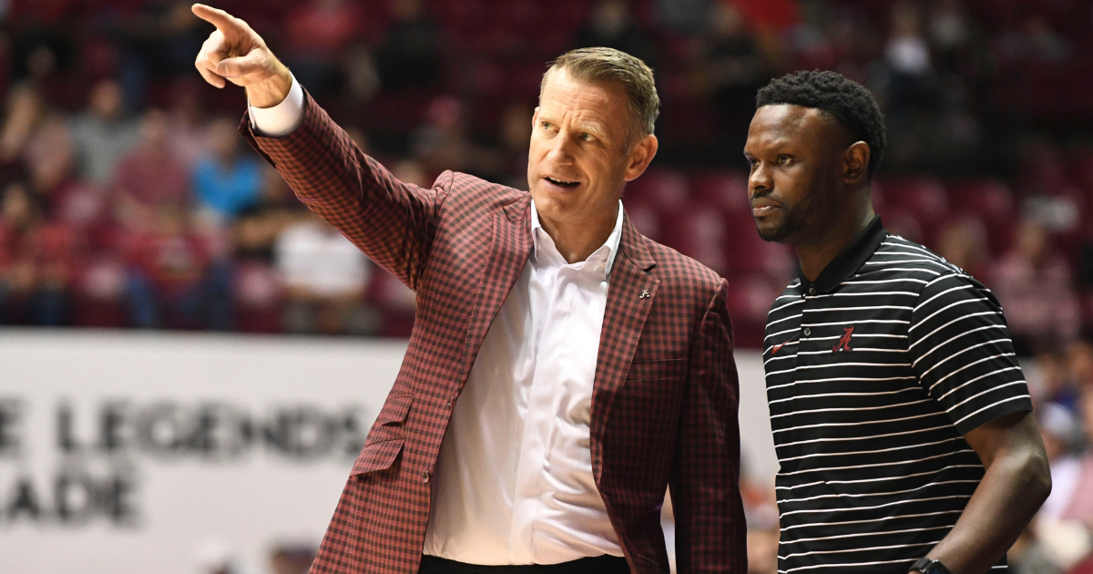 Alabama Hoops to honor 2003-04 team, wear throwback uniforms