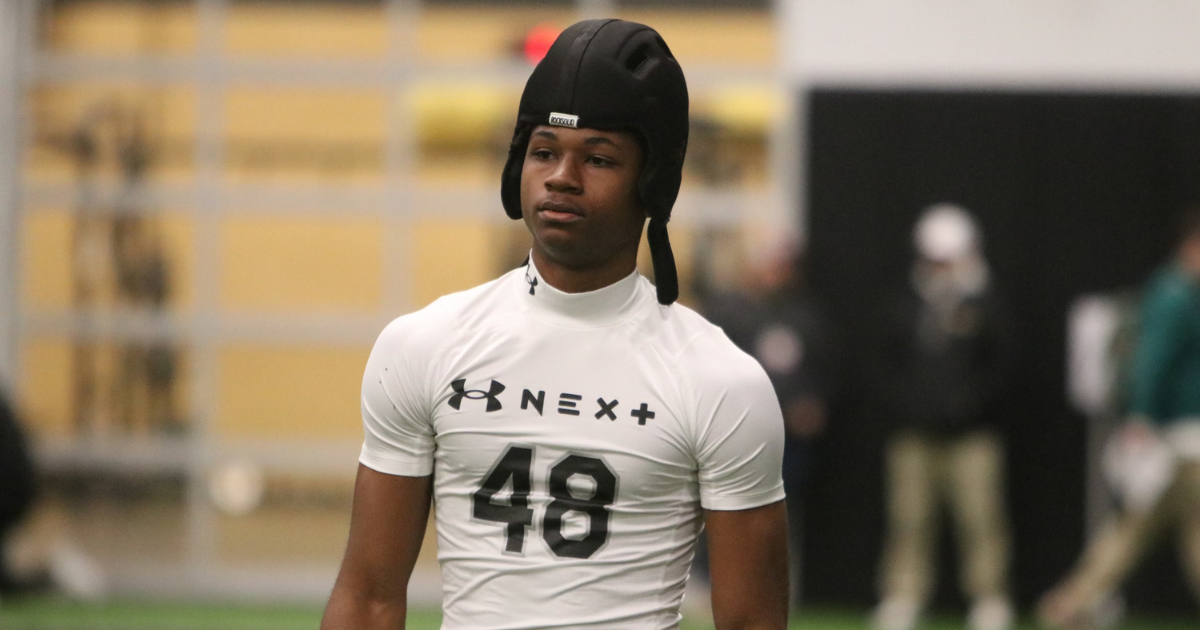 Departure of Bryan McClendon weighing heavily for star WR Travis Smith