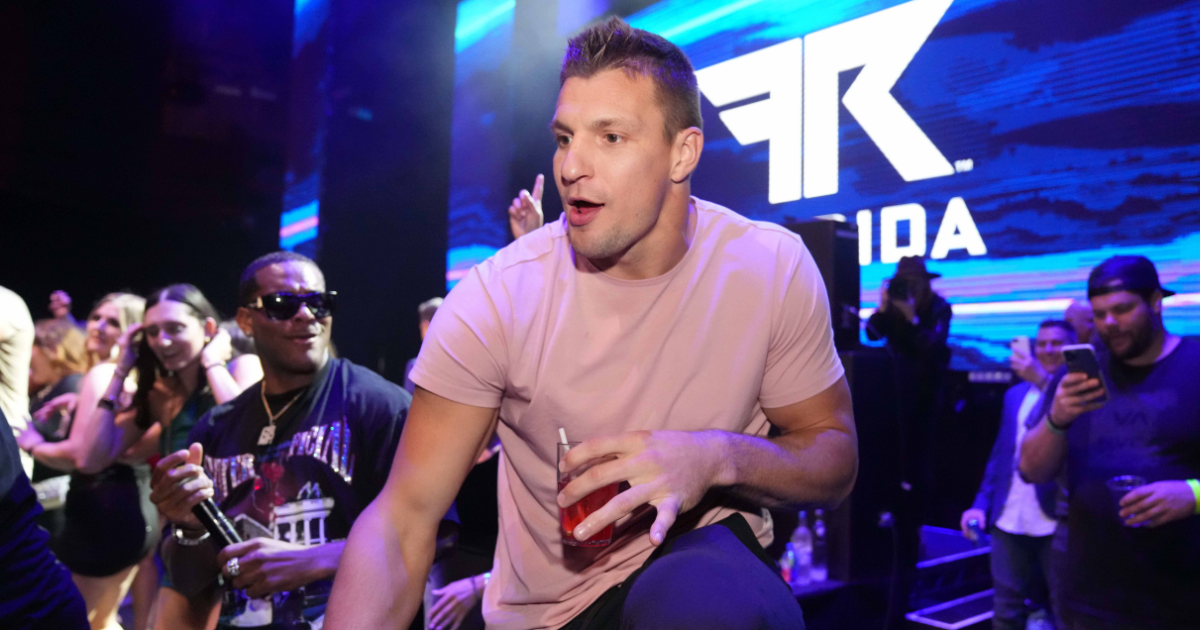 Rob Gronkowski details wild recruiting visit to Clemson