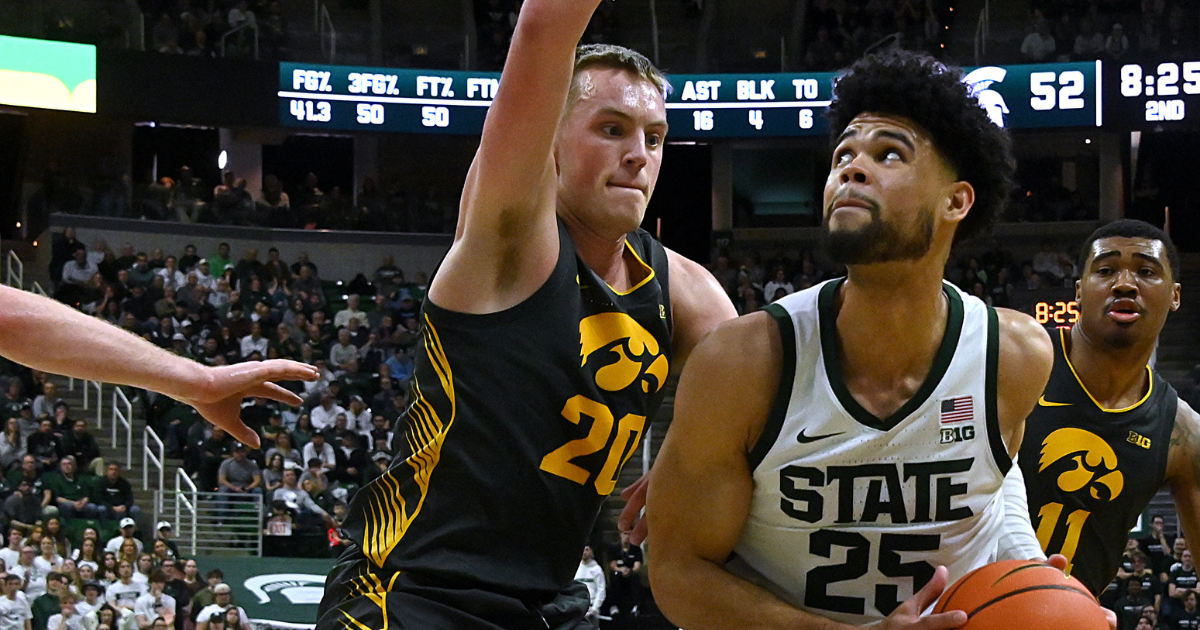 Michigan States Malik Hall Points To Poor Defense In Loss To Iowa