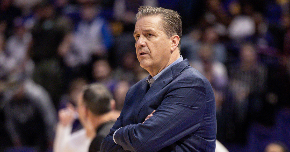 Kentucky's Mitch Barnhart announces John Calipari will return for 2024 ...
