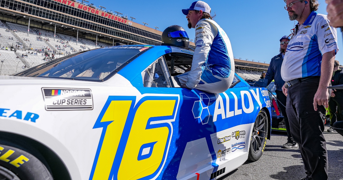 Josh Williams calls out ‘rich kids’ after late Sonoma Xfinity Series wreck