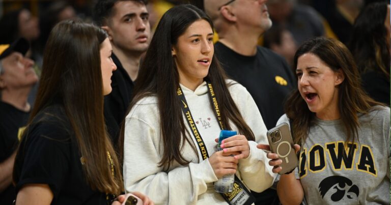PHOTO GALLERY: Iowa Women's Basketball Recruiting Visitors