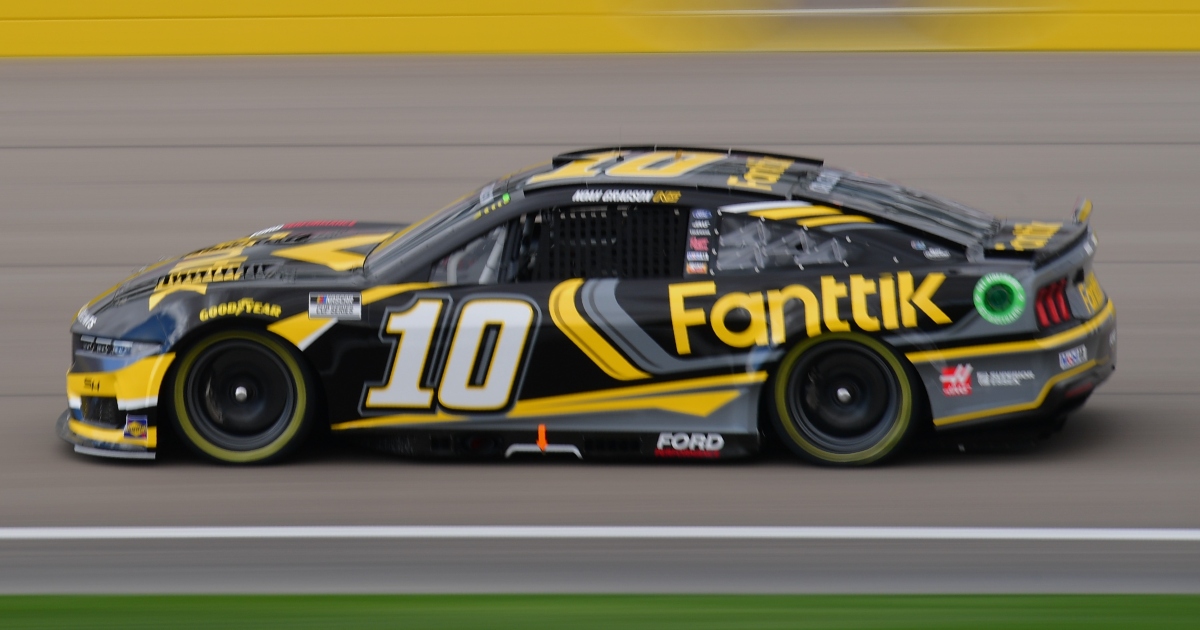 Noah Gragson has season-best performance, finishes P6 in hometown race ...