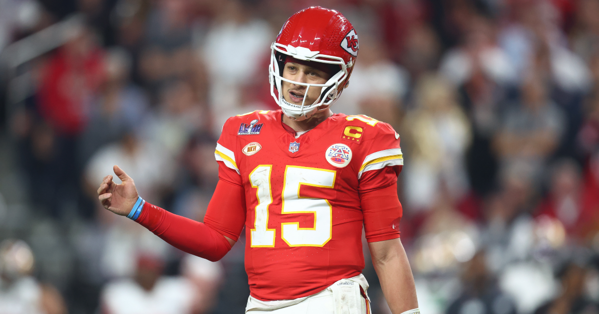 Report: Patrick Mahomes, Chiefs restructure contract to create ...