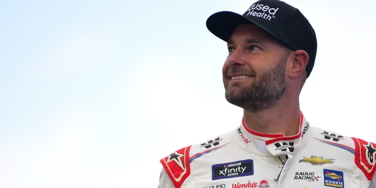 Slot bokep i found myself still weighing in between my