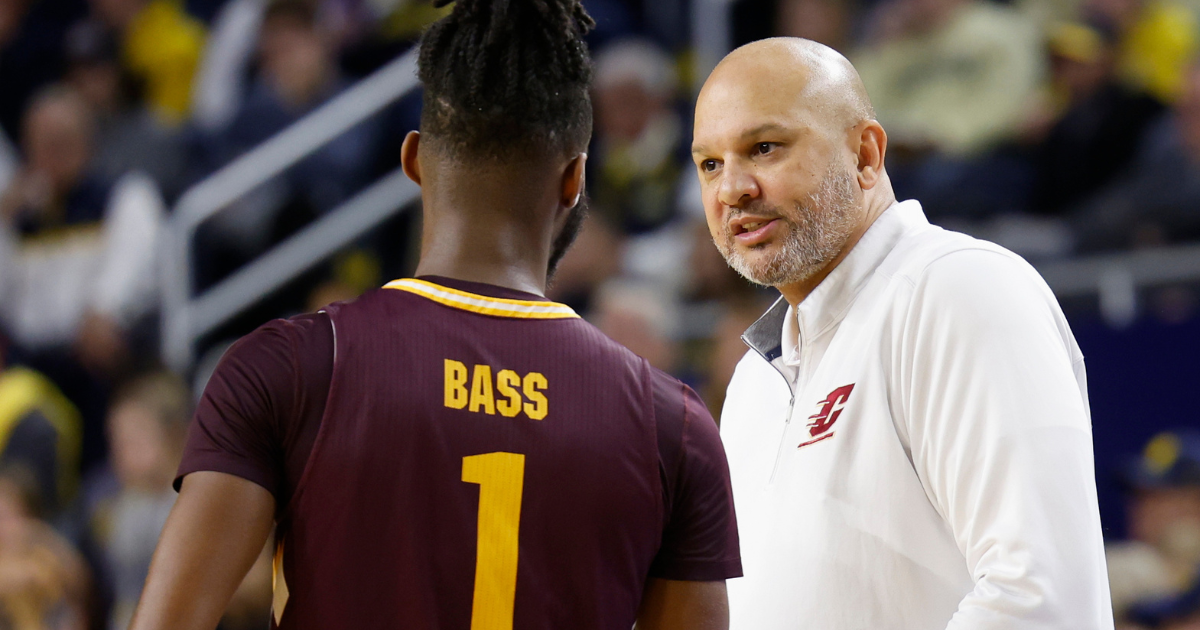 Former Calipari Assistant Tony Barbee Named MAC Coach of the Year