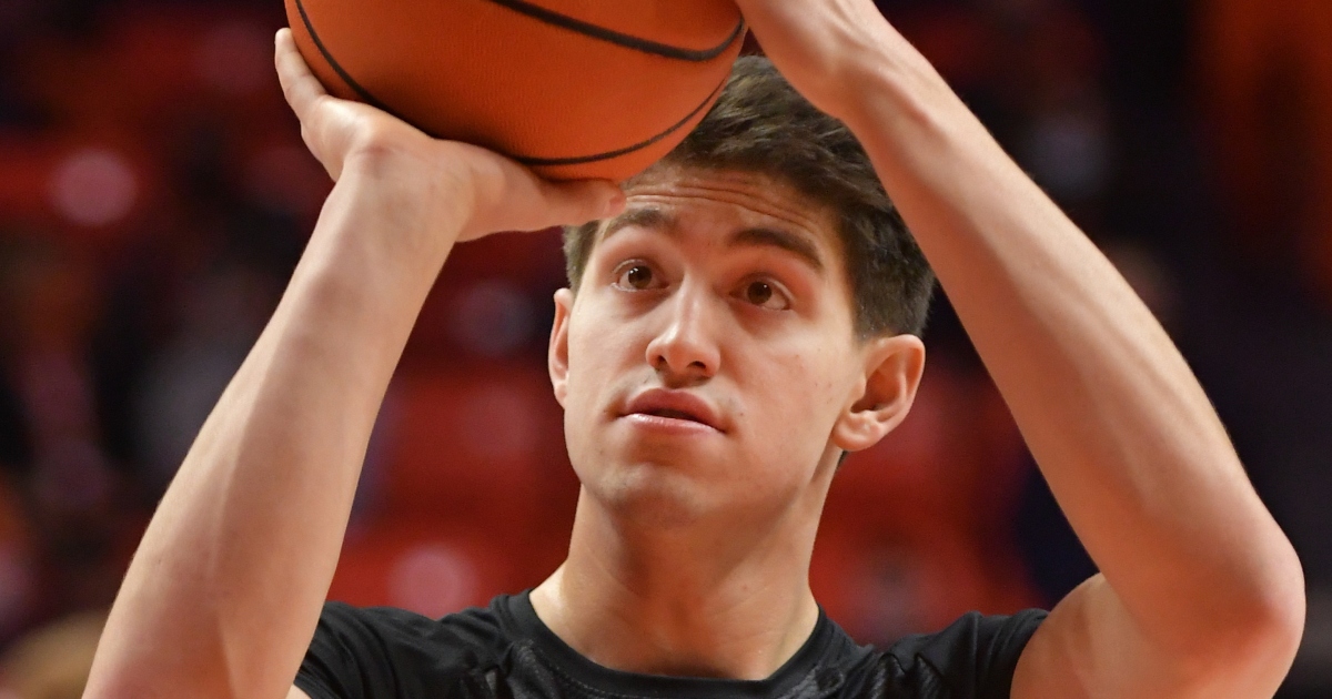 UMass transfer forward Josh Cohen to visit Notre Dame