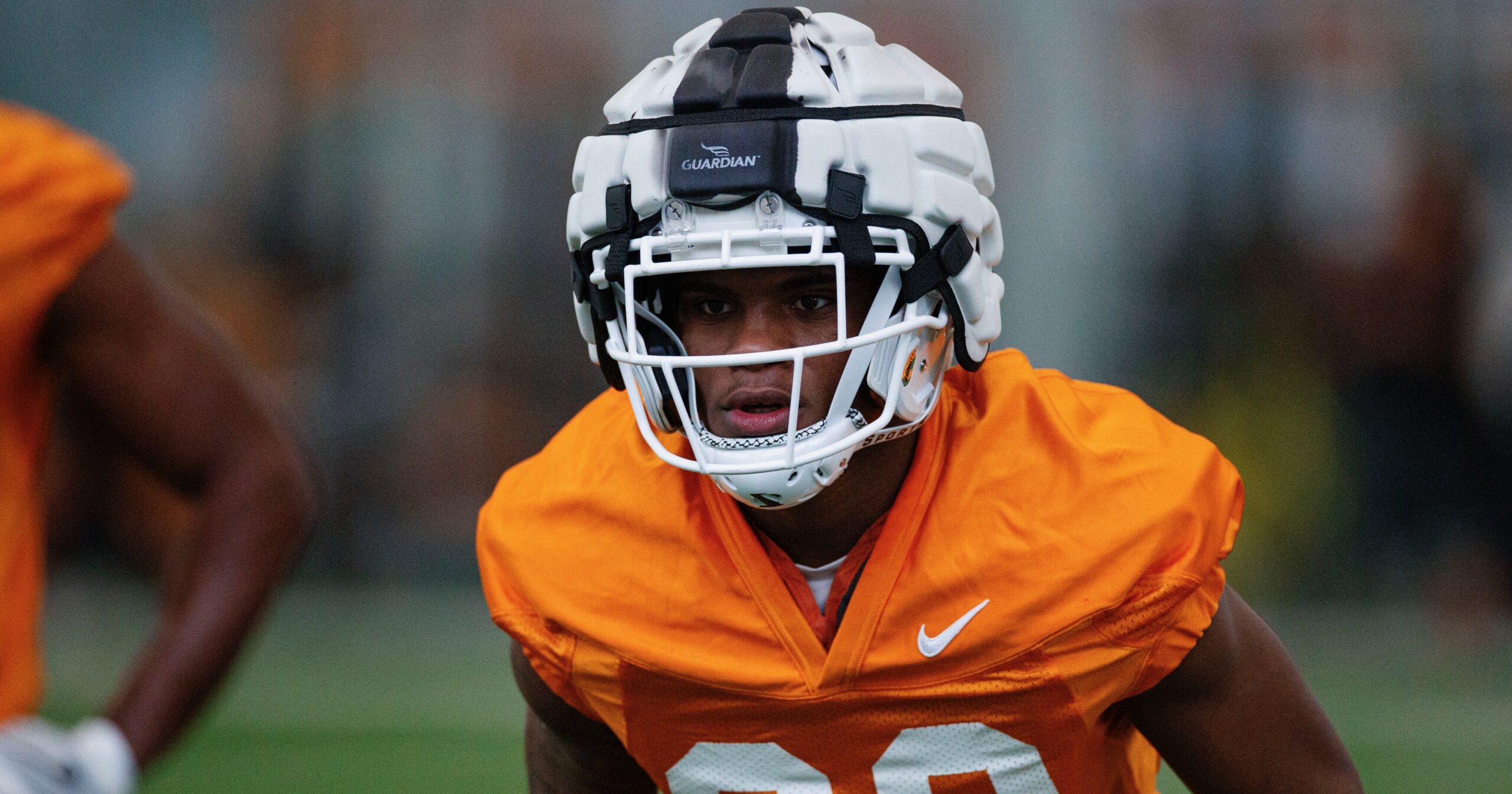 Jersey, heights and weights for Tennessee newcomers