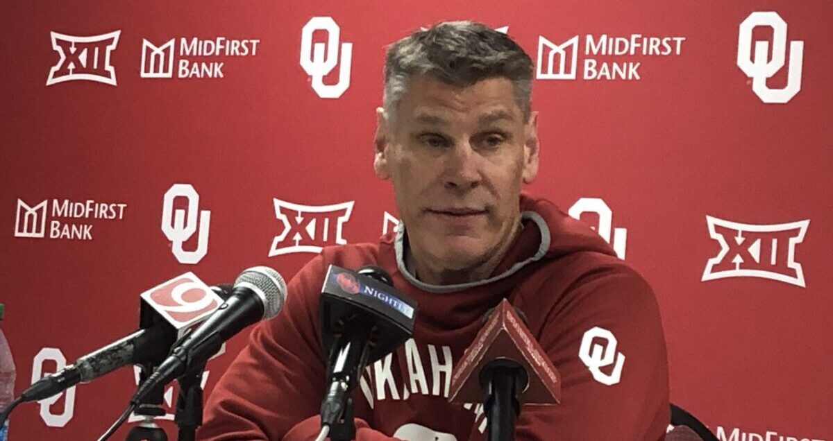 Porter Moser left wondering 'why' for OU exclusion to Big Dance