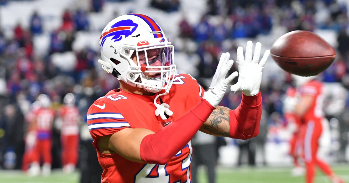 Buffalo Bills linebacker Terrel Bernard proposes to girlfriend after ...