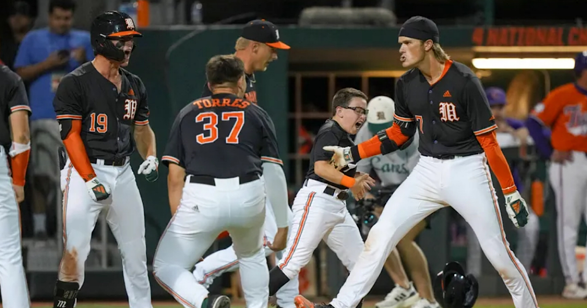 Miami takes Game 1 from Clemson on Scanlon walkoff HR