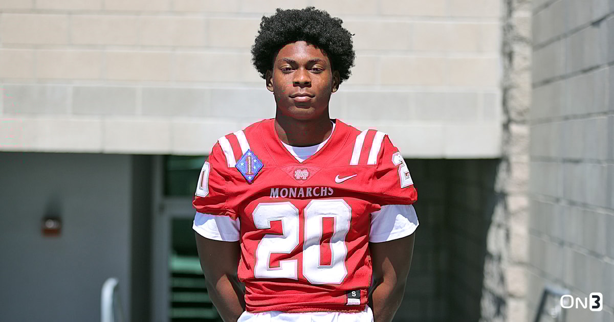 LSU offers 4-star DB Chuck McDonald on visit - On3