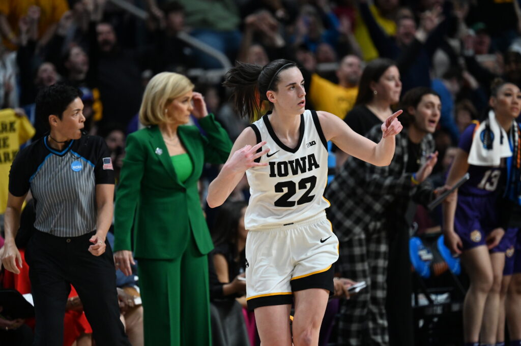 Photo Gallery: Hawkeyes beat Tigers