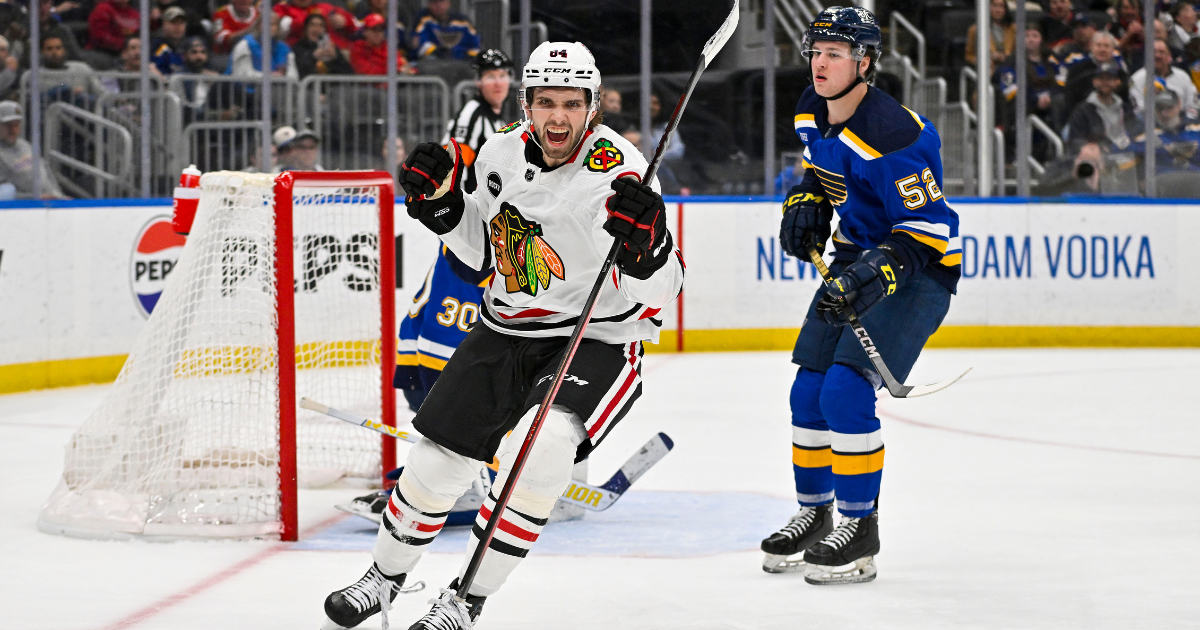 Notre Dame hockey product Landon Slaggert scores first NHL goal