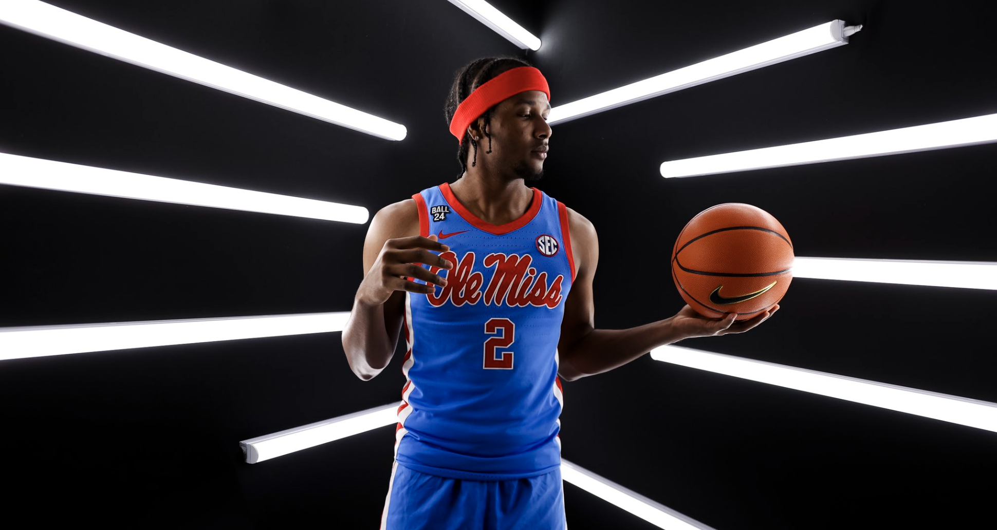 Davon Barnes commits to the Rebels, makes it 4-for-4