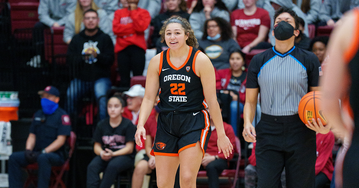 Coveted transfer guard Talia von Oelhoffen posts viral Fortnite graphic ...