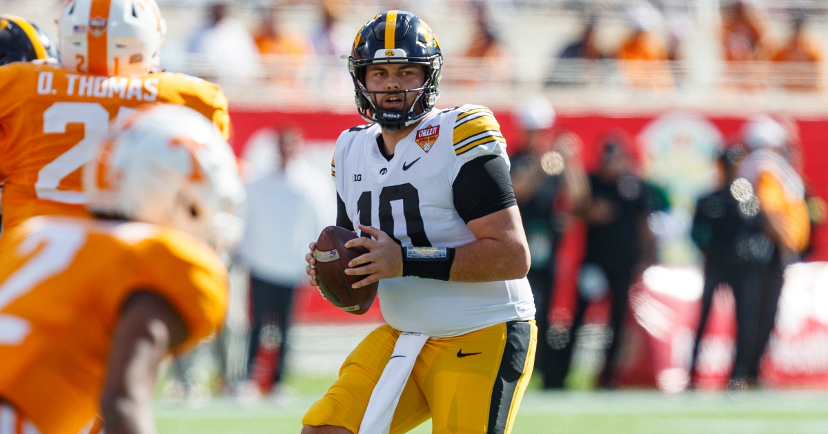 Iowa transfer quarterback Deacon Hill commits to Utah Tech - On3