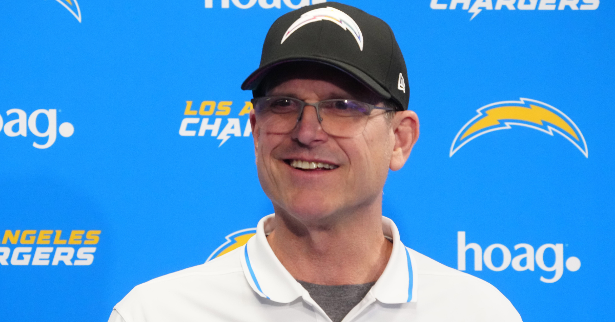 Los Angeles wildfires: Jim Harbaugh shakes hands, personally thanks first responders - On3