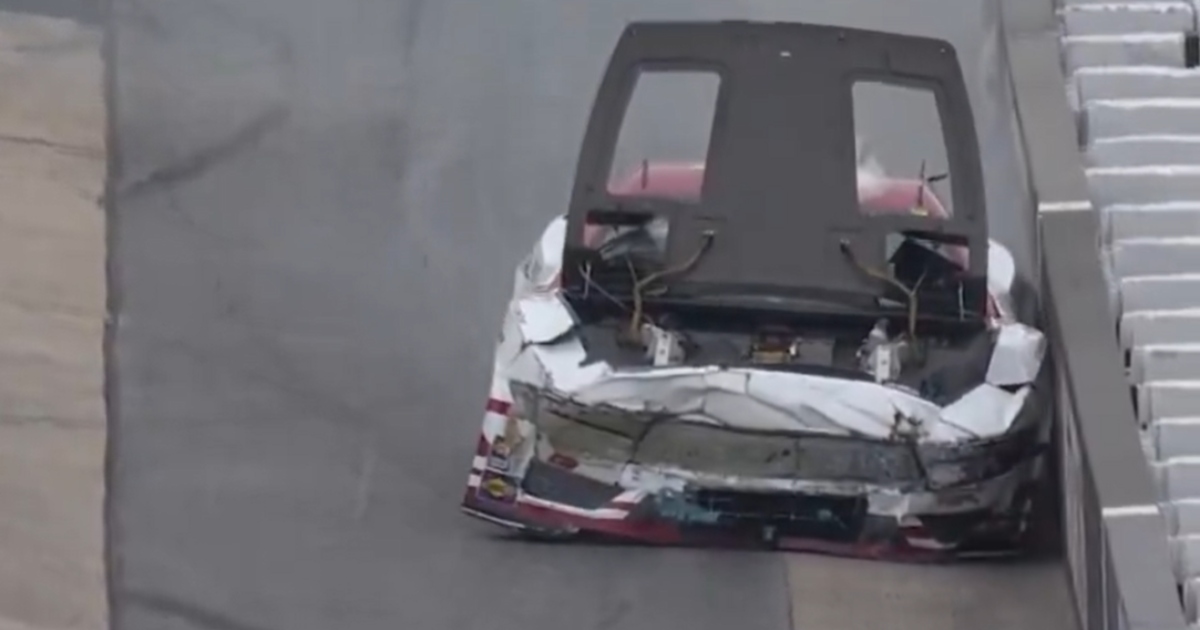 Kaz Grala slams head-on into outside wall at Dover during Cup Series ...