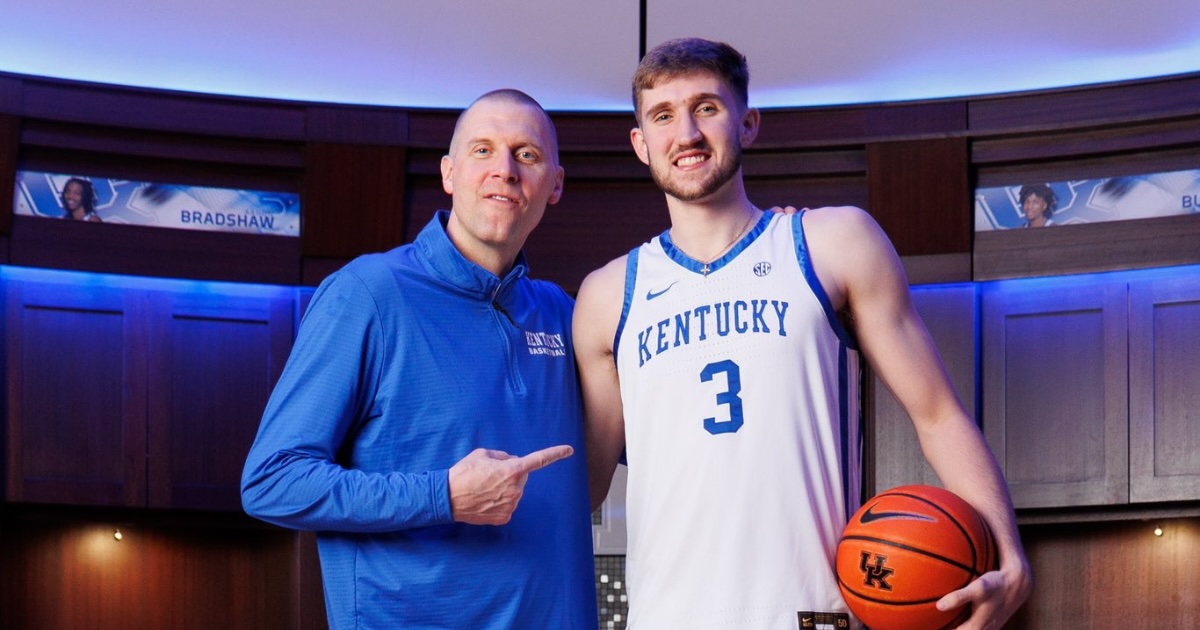 A high school growth spurt turned Andrew Carr into a college basketball ...